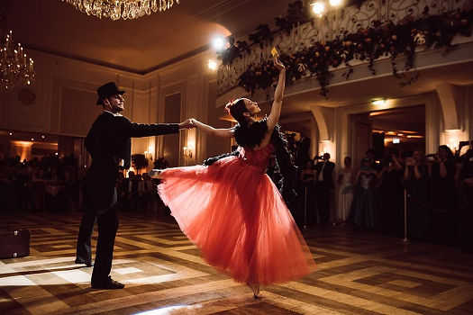 Tanzschule Chris - Tanzschule in Wien, Österreich: www.tanzschulechris.at