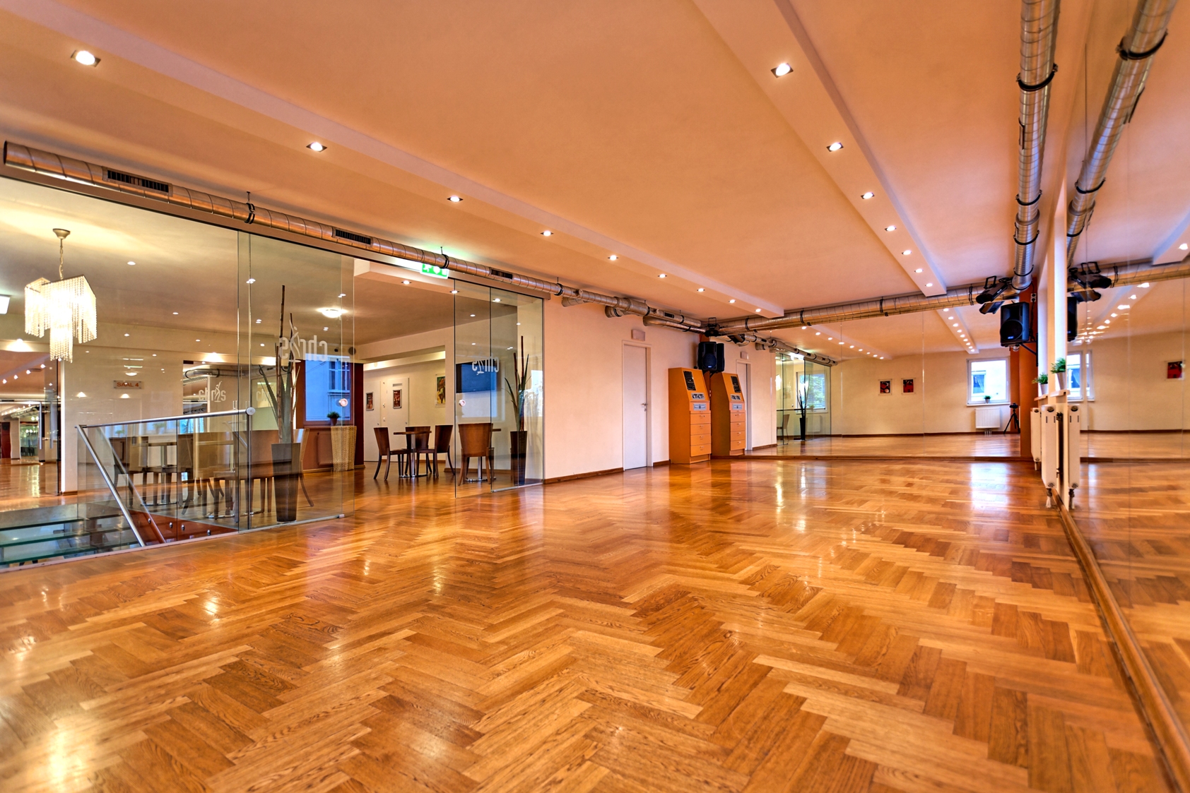 Räume & Säle - Tanzschule Chris